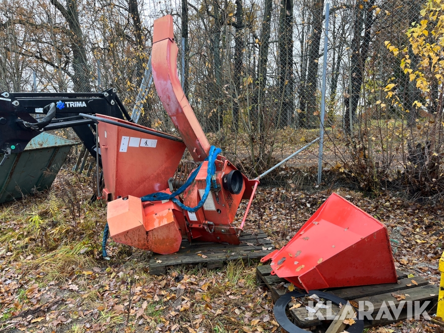 Flistugg - Flismaskin Farmi CH 160, Örebro, Klaravik auktion