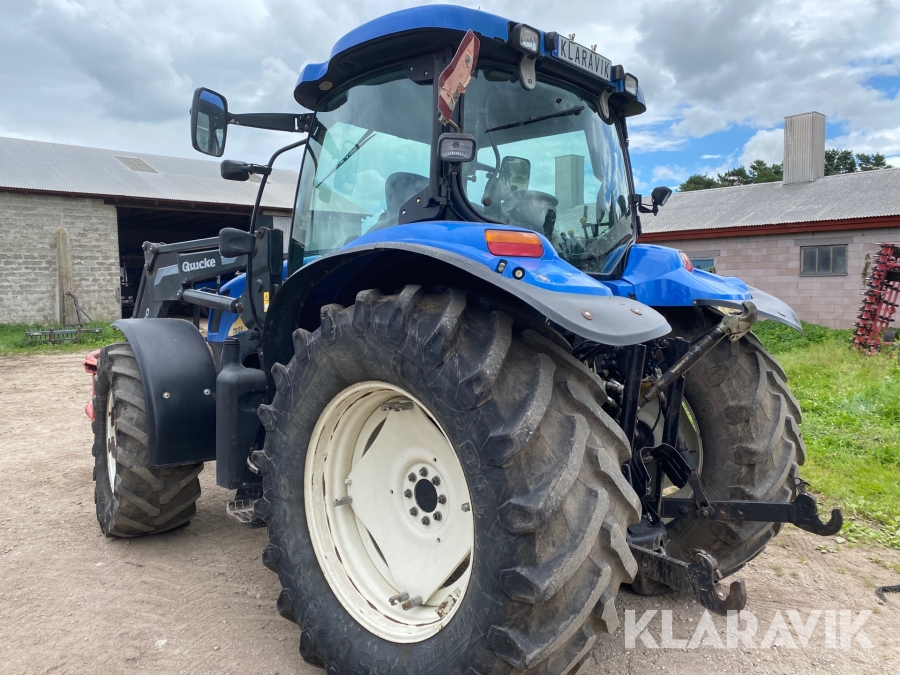 Traktor New Holland TS135A, Gotland, Klaravik auktioner