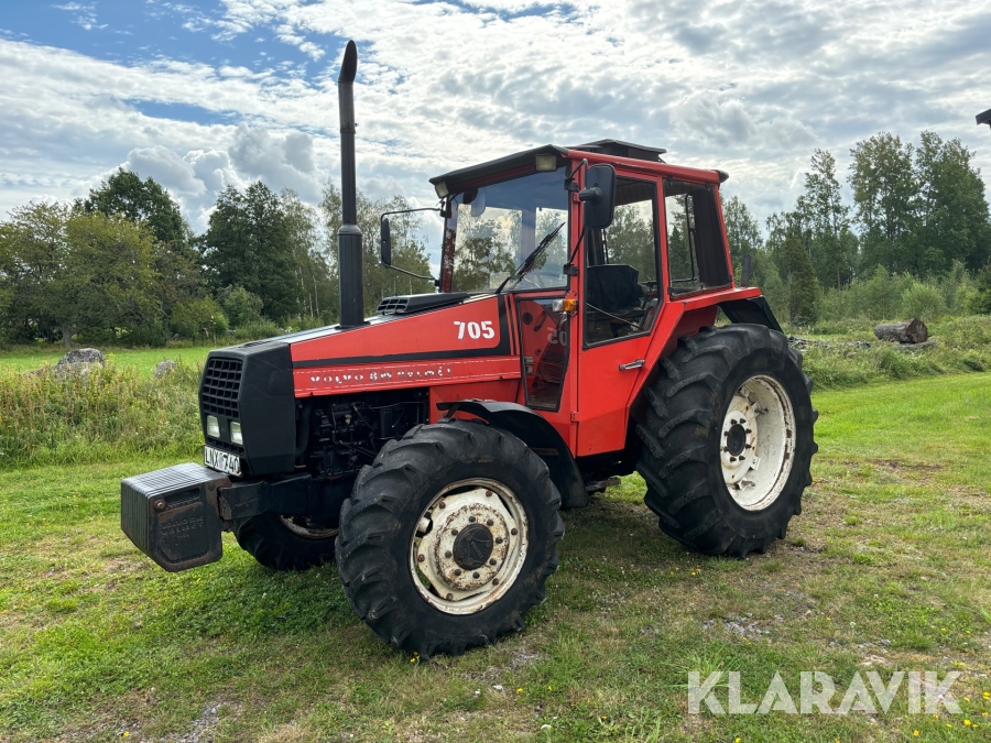 Traktor Volvo BM Valmet 705, Nybro, Klaravik auktioner