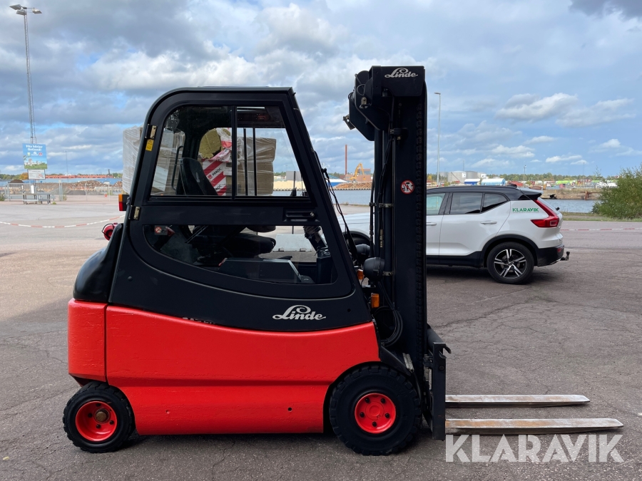 Motviktstruck Linde E25/600-03, Oskarshamn, Klaravik auktion