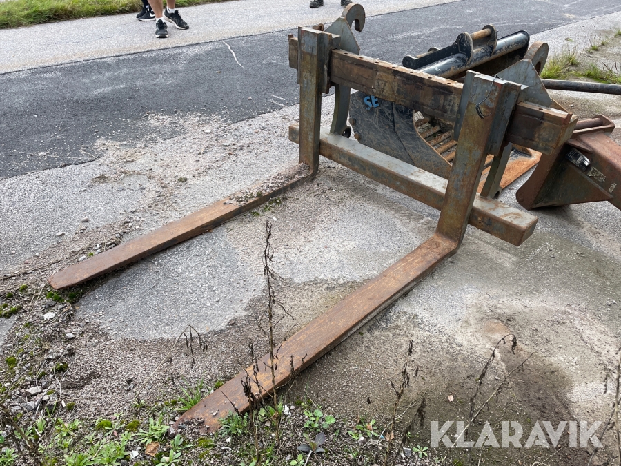 Klaravik Auktioner | Gafflar