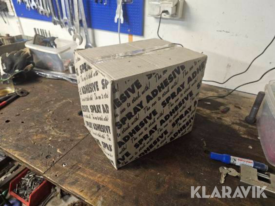 Adhesive spray / Spray lim Adesco, Degerfors, Klaravik aukti