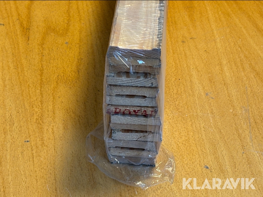 Slät golvsockel 12x56mm Eklaserad Furu Massiv, Habo, Klaravi