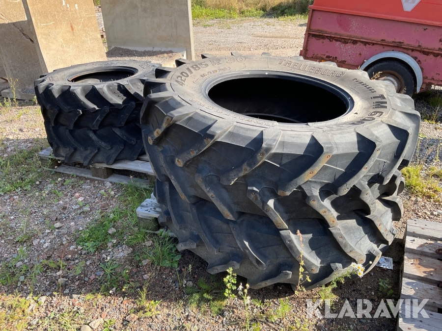 Traktordäck BKT och Trelleborg 420/85R30 / 320/85R20, Hudiks