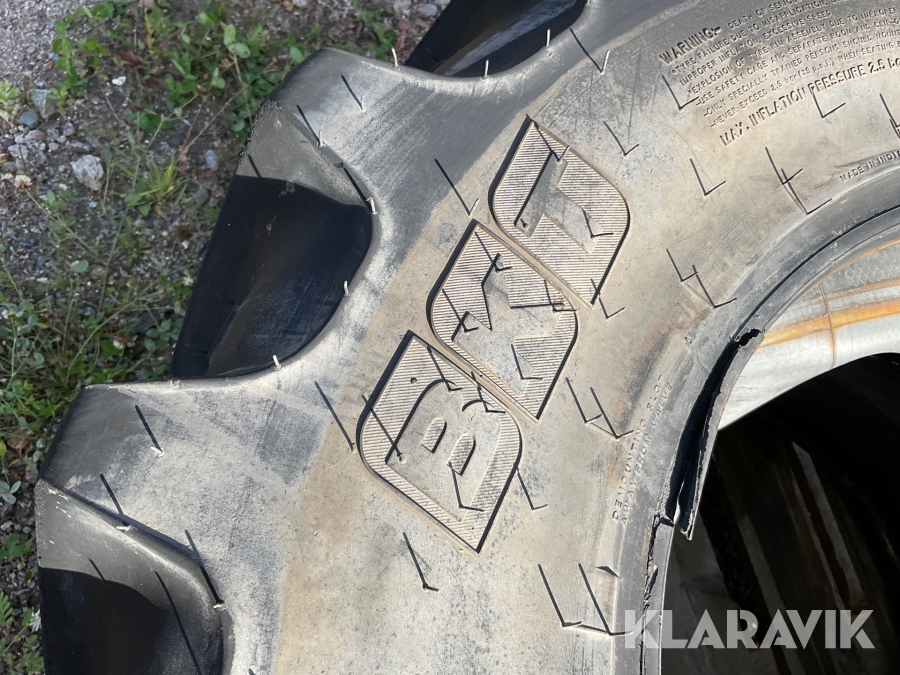 Traktordäck BKT och Trelleborg 420/85R30 / 320/85R20, Hudiks
