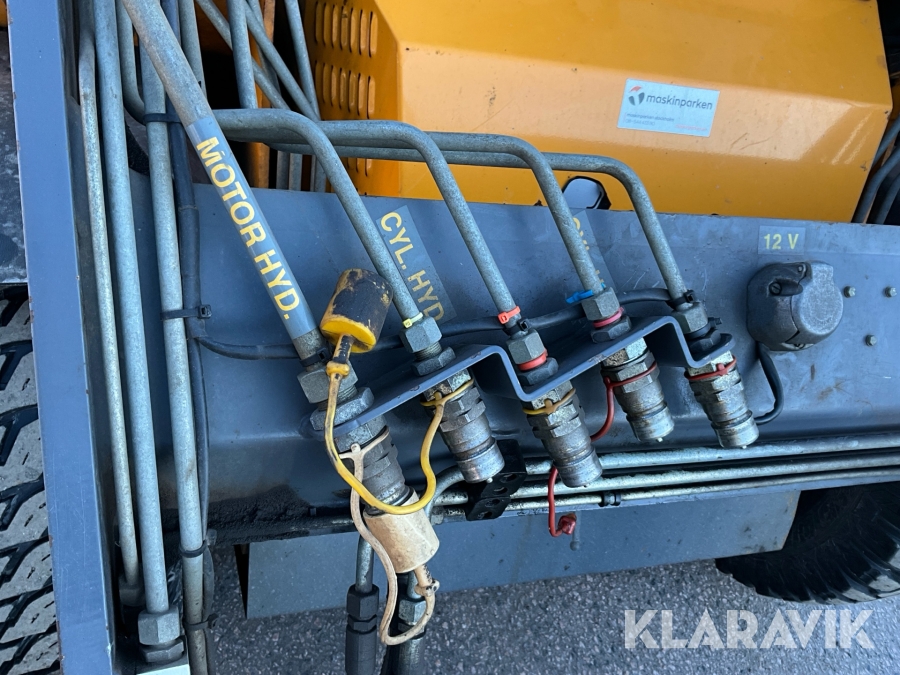 Redskapsbärare Wille 455B, Storfors, Klaravik auktioner