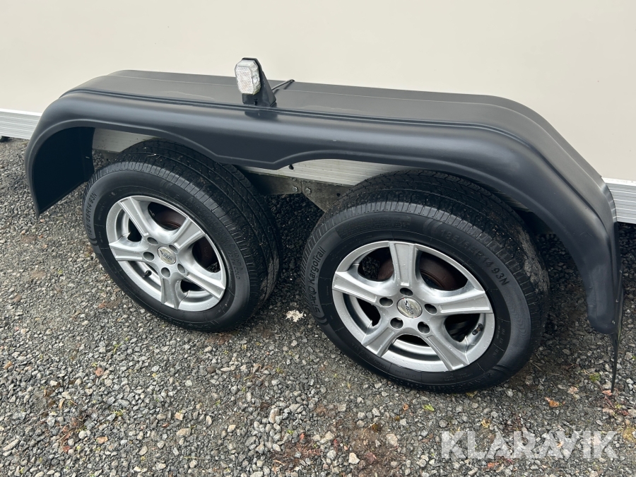 Personbilssläp UNSINN Trailer , Vara, Klaravik auktioner