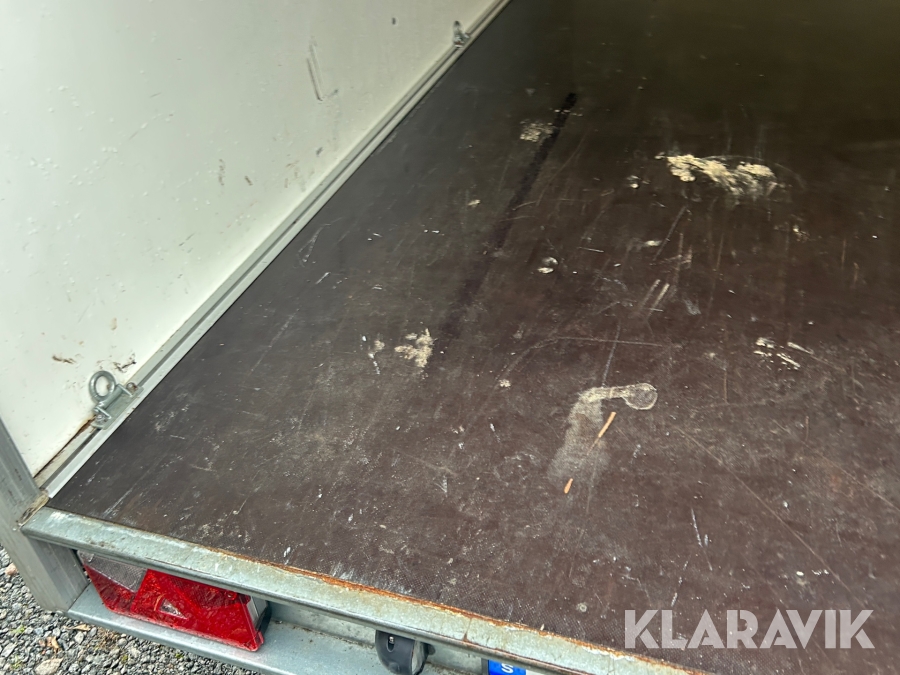 Personbilssläp UNSINN Trailer , Vara, Klaravik auktioner