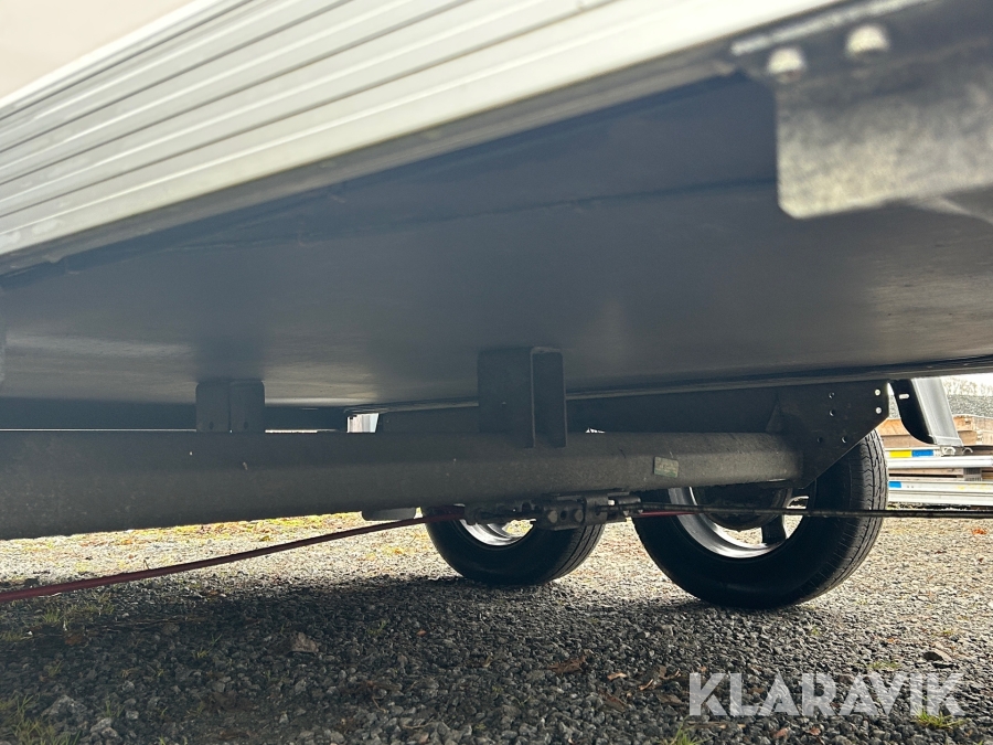 Personbilssläp UNSINN Trailer , Vara, Klaravik auktioner