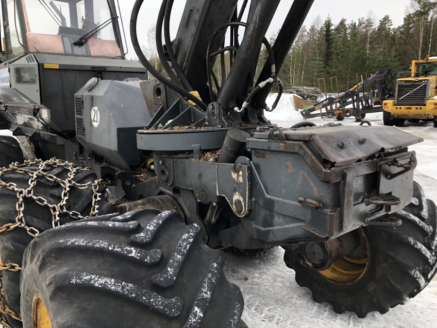 Sködare Ponsse HS10