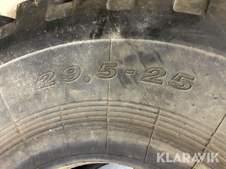 Klaravik Auktioner | Däck 29.5-25 Linglong LL25