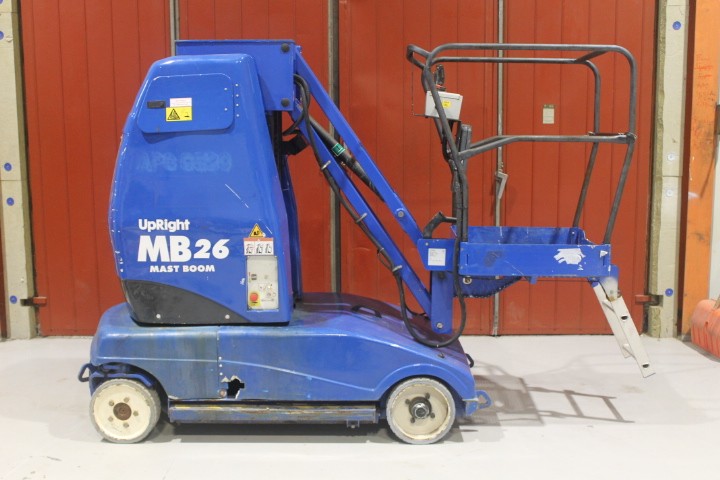 Klaravik Auktioner | Upright MB26 Vertikallift