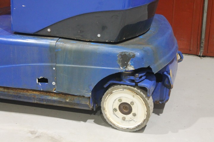 Klaravik Auktioner | Upright MB26 Vertikallift