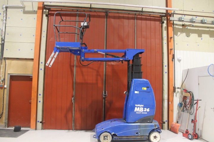 Klaravik Auktioner | Upright MB26 Vertikallift