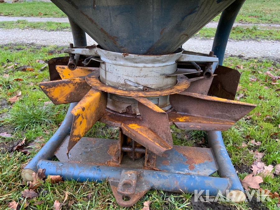 Gödningsspridare Bogballe, Borgholm, Klaravik auktioner