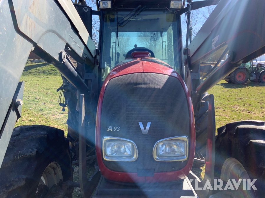 Traktor Valtra A93, Vetlanda, Klaravik auktioner