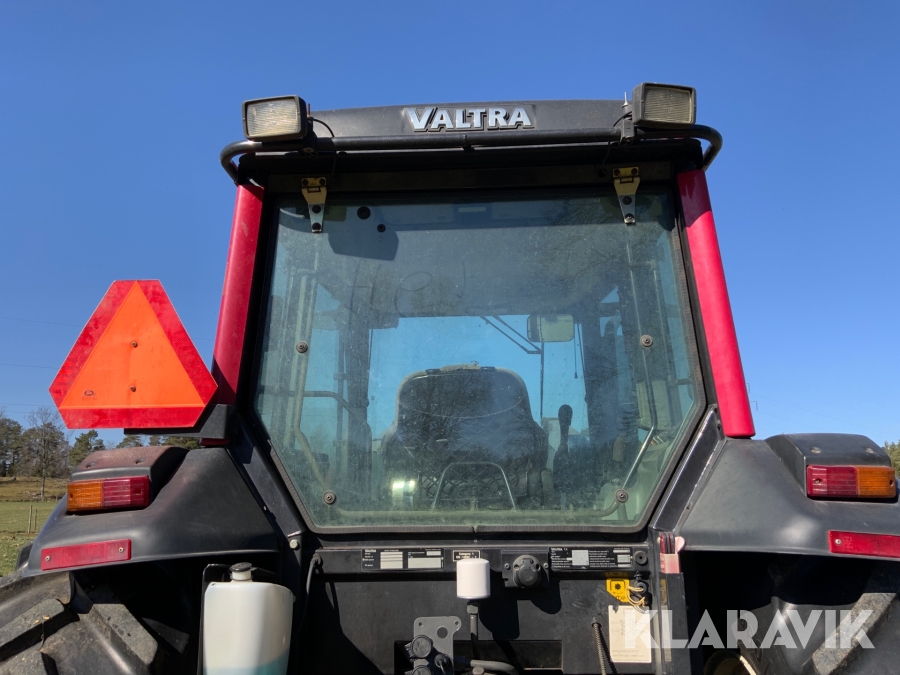 Traktor Valtra A93, Vetlanda, Klaravik auktioner