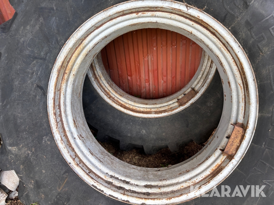 Dubbelmontage 2st Michelin XM108, Skellefteå, Klaravik aukti