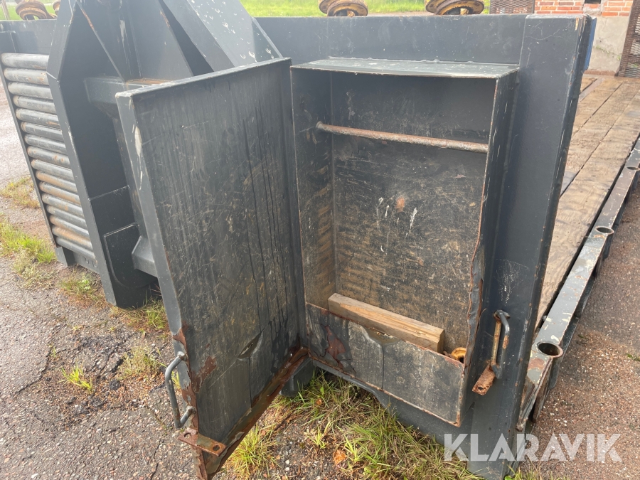 Maskinflak Falakab, Åmål, Klaravik auktioner