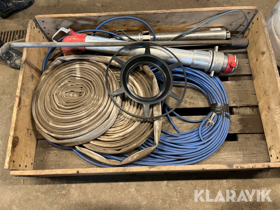 Trycktank 2 st vattenpump vattenpost, Halmstad, Klaravik auk