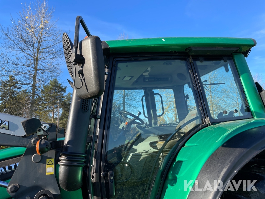 Traktor Valtra N142 Versu, Gagnef, Klaravik auktioner
