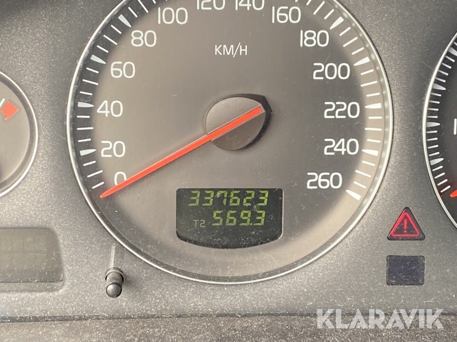 Volvo V70 2.5, Ödeshög, Klaravik auktioner
