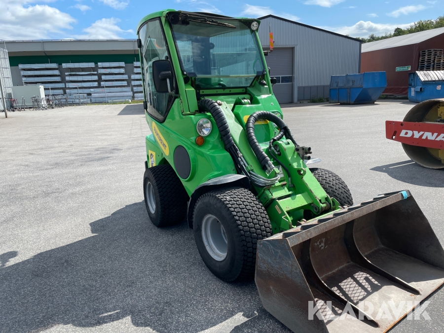 Kompaktlastare Avant 630