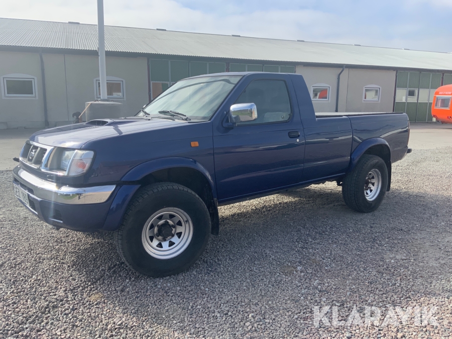 A-Traktor Nissan Navara, Trelleborg, Klaravik auktioner