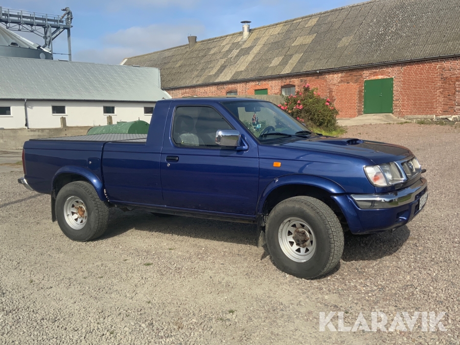 A-Traktor Nissan Navara, Trelleborg, Klaravik auktioner