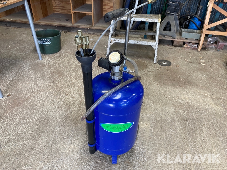 Klaravik Auktioner | Oljesug 30 liter