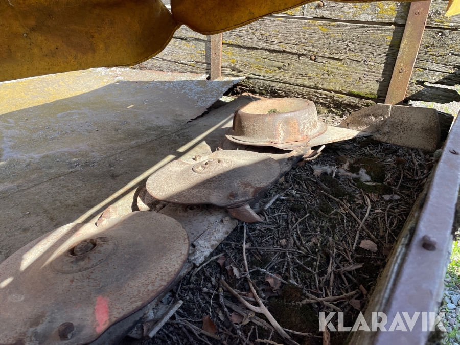 Traktorvagn och rotoslåtter Taarup 204, Linköping, Klaravi