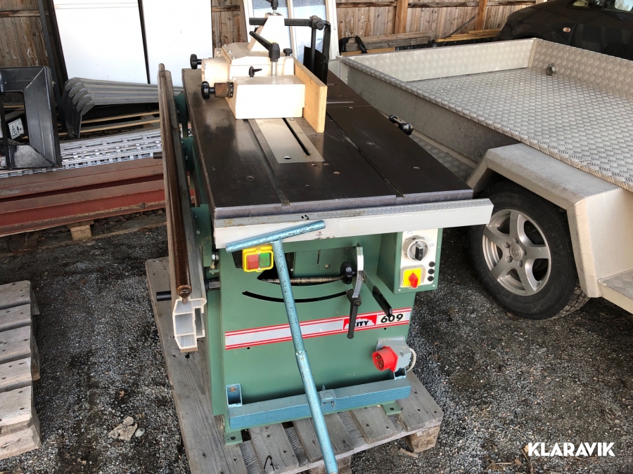 Klaravik Auktioner | Kap/fräs Kity 609