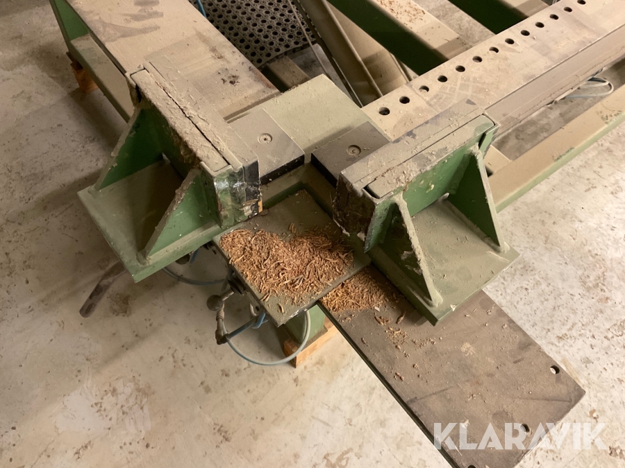 Tiltbart pressbord, Ljusdal, Klaravik auktioner