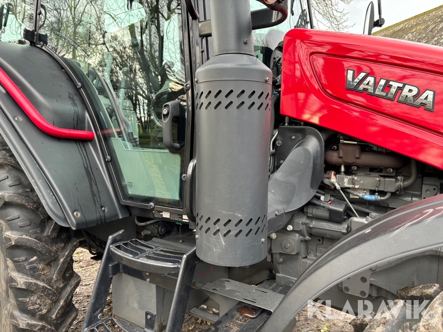 Traktor Valtra N103 Hightech 5, Karlskrona, Klaravik auktion