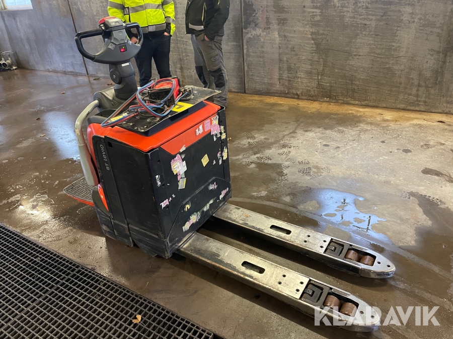 Låglyftande truck BT LPE250, Hultsfred, Klaravik auktioner