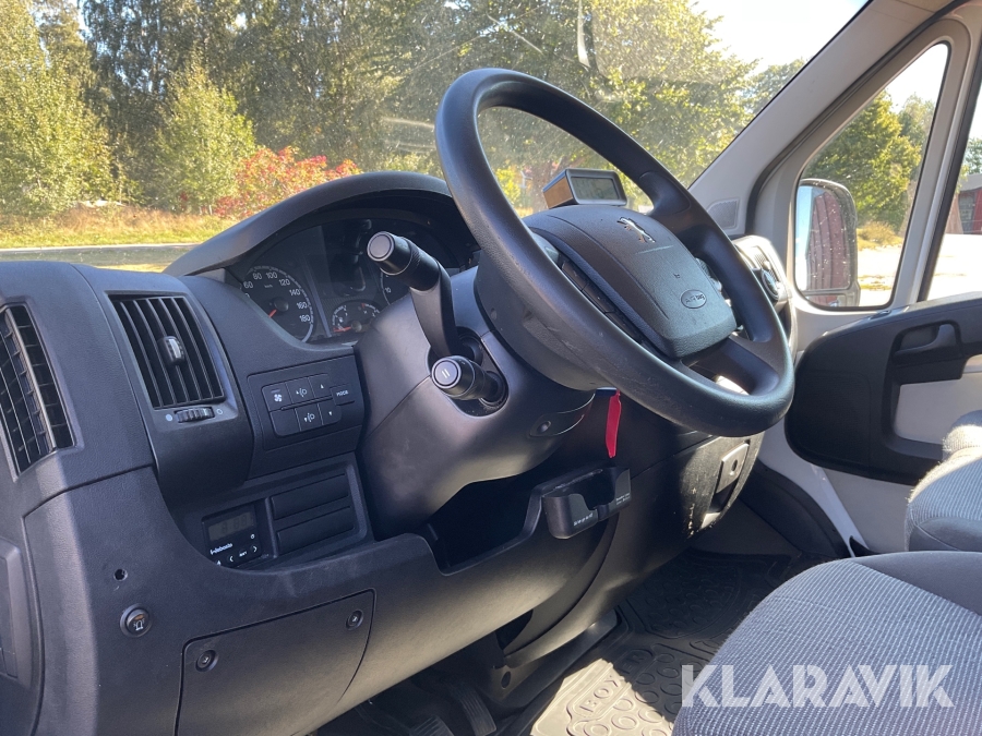 Skåpbil Peugot Boxer, Mellerud, Klaravik auktioner