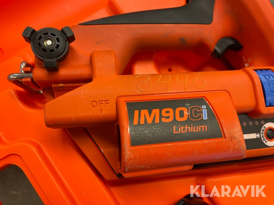 Klaravik Auktioner | Spikpistol Paslode IM90 gas/batteridrive