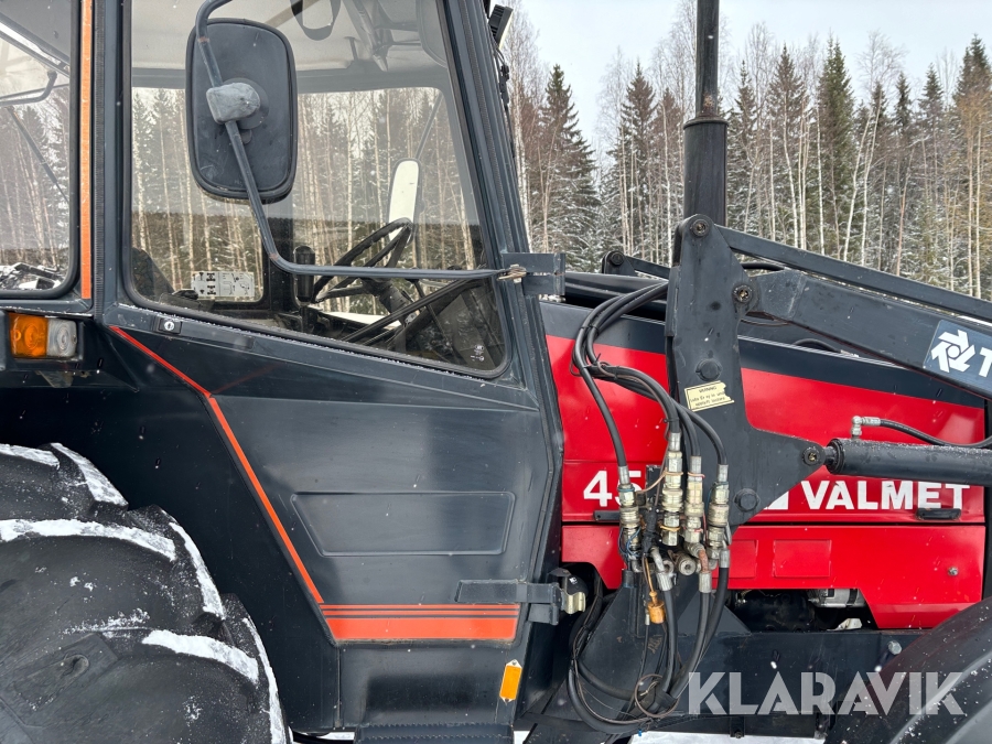 Traktor Valmet 455, Strömsund, Klaravik auktioner