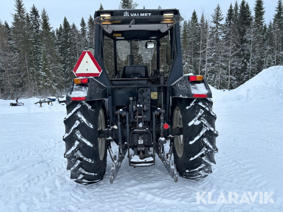 Traktor Valmet 455, Strömsund, Klaravik auktioner