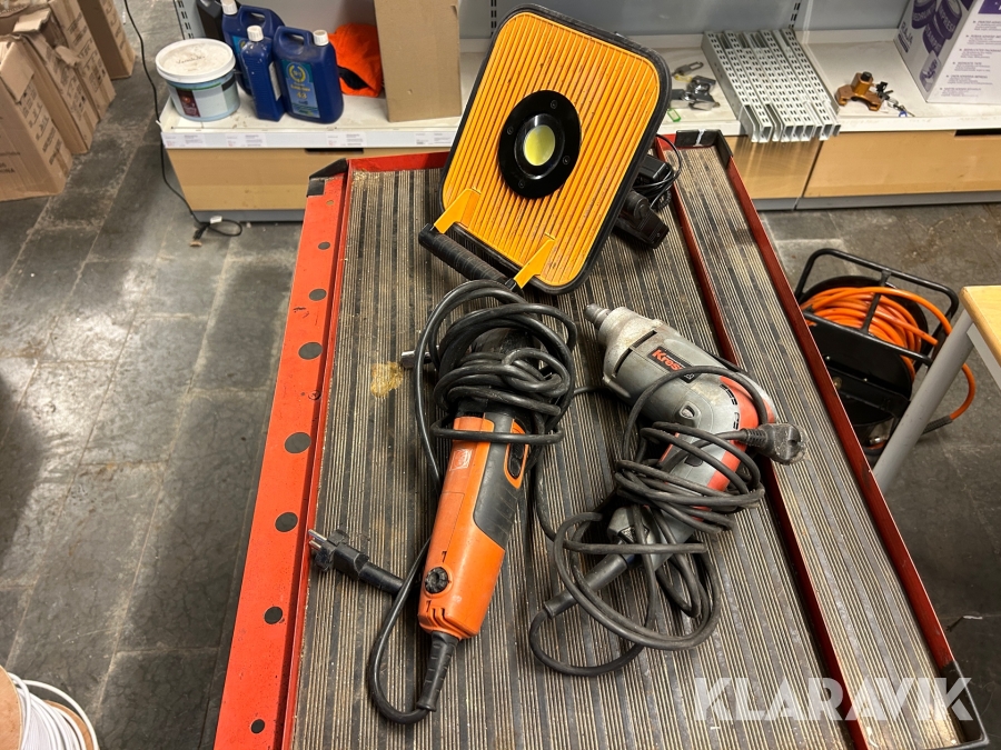 Sladdrivna handmaskiner och batteridriven bygglampa Kress, F