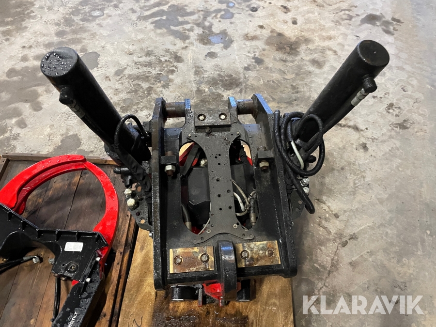Klaravik Auktioner | Tiltrotator Rototilt R6 med grip