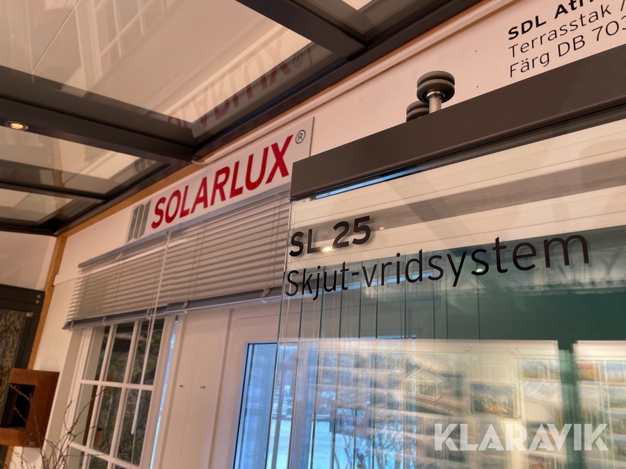 Uterum Solarlux Atrium Sommar med glastak