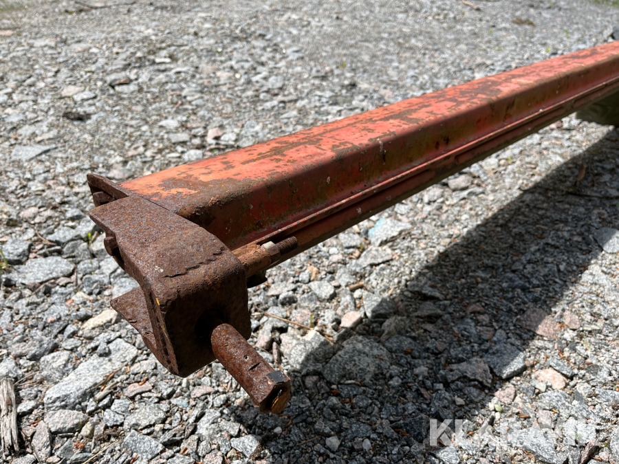 Traversbalk, Sigtuna, Klaravik auktioner