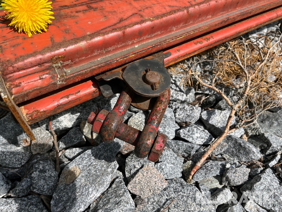 Traversbalk, Sigtuna, Klaravik auktioner