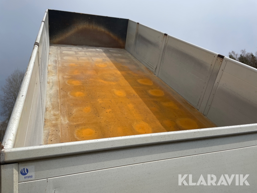 Tridembil med tippflak Scania R480LB8X4*4 HNB, Tierp, Klarav