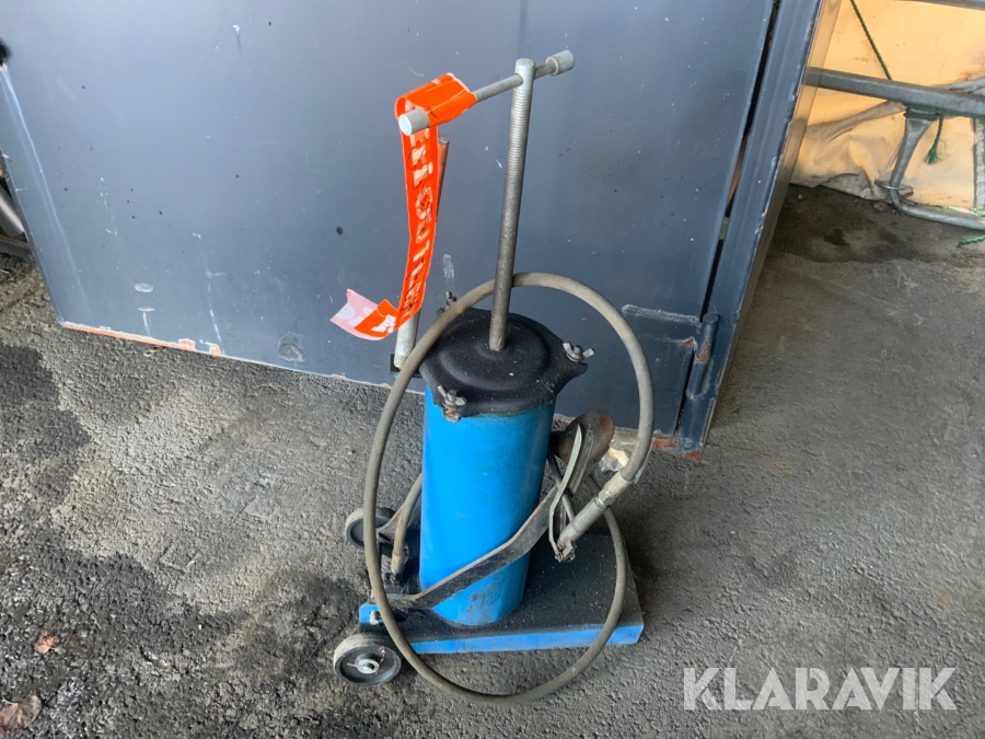 Fettspruta, Skara, Klaravik auktioner