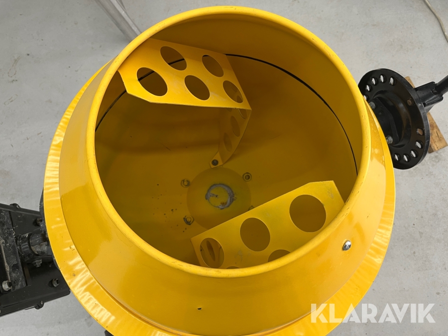 Betongblandare Meec HCM225, Värmdö, Klaravik auktioner