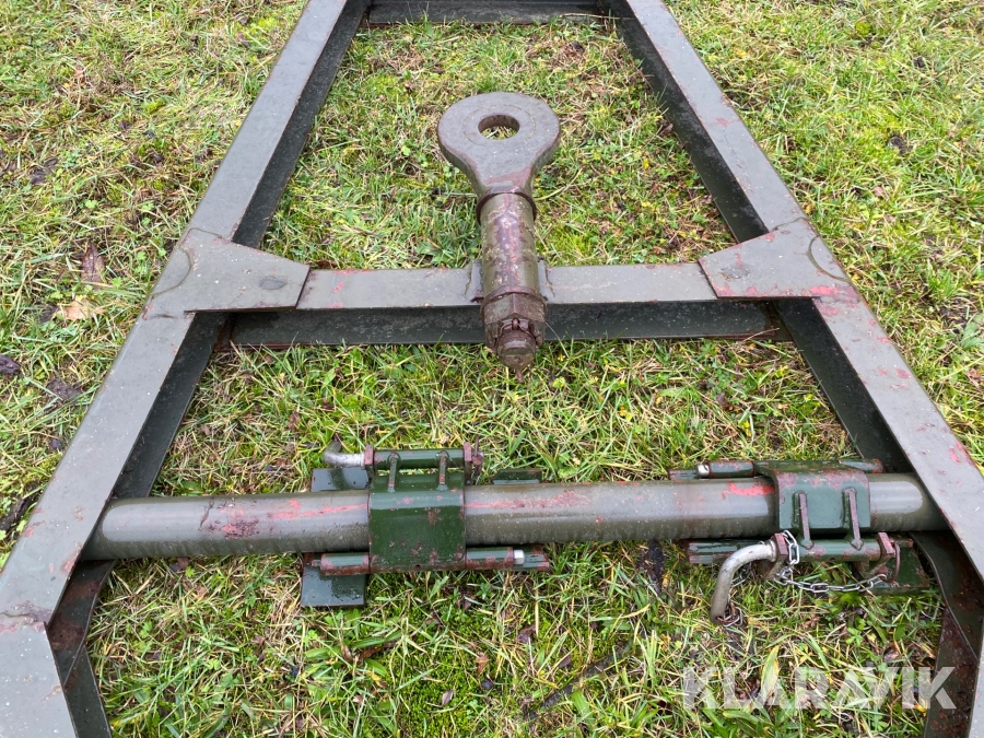 Dragstång Vbg 27-0945, Gotland, Klaravik auktioner