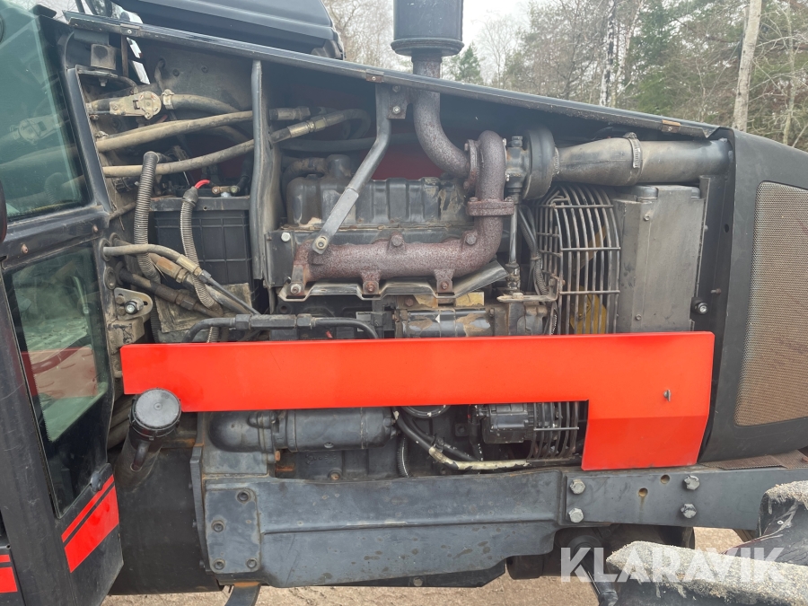 Traktor Valtra Valmet 700, Lysekil, Klaravik auktioner