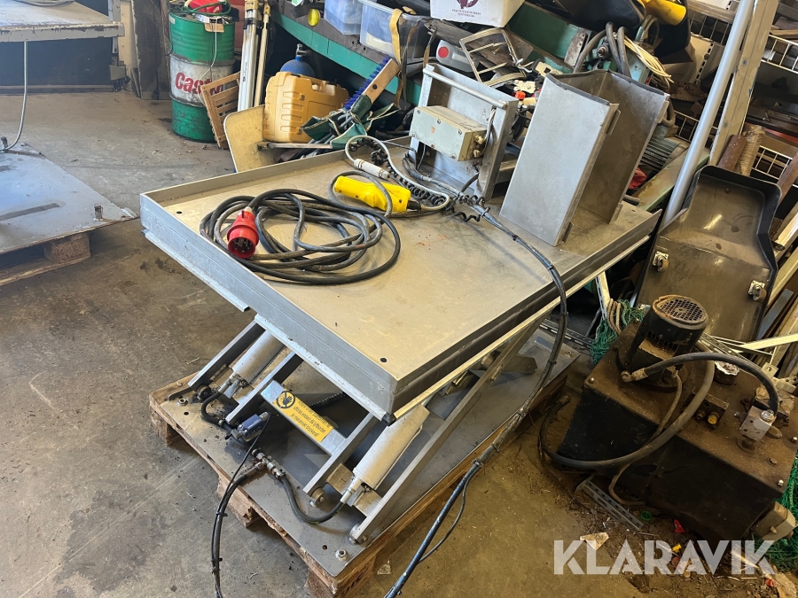 Lyftbord rostfritt, Uppsala, Klaravik auktioner